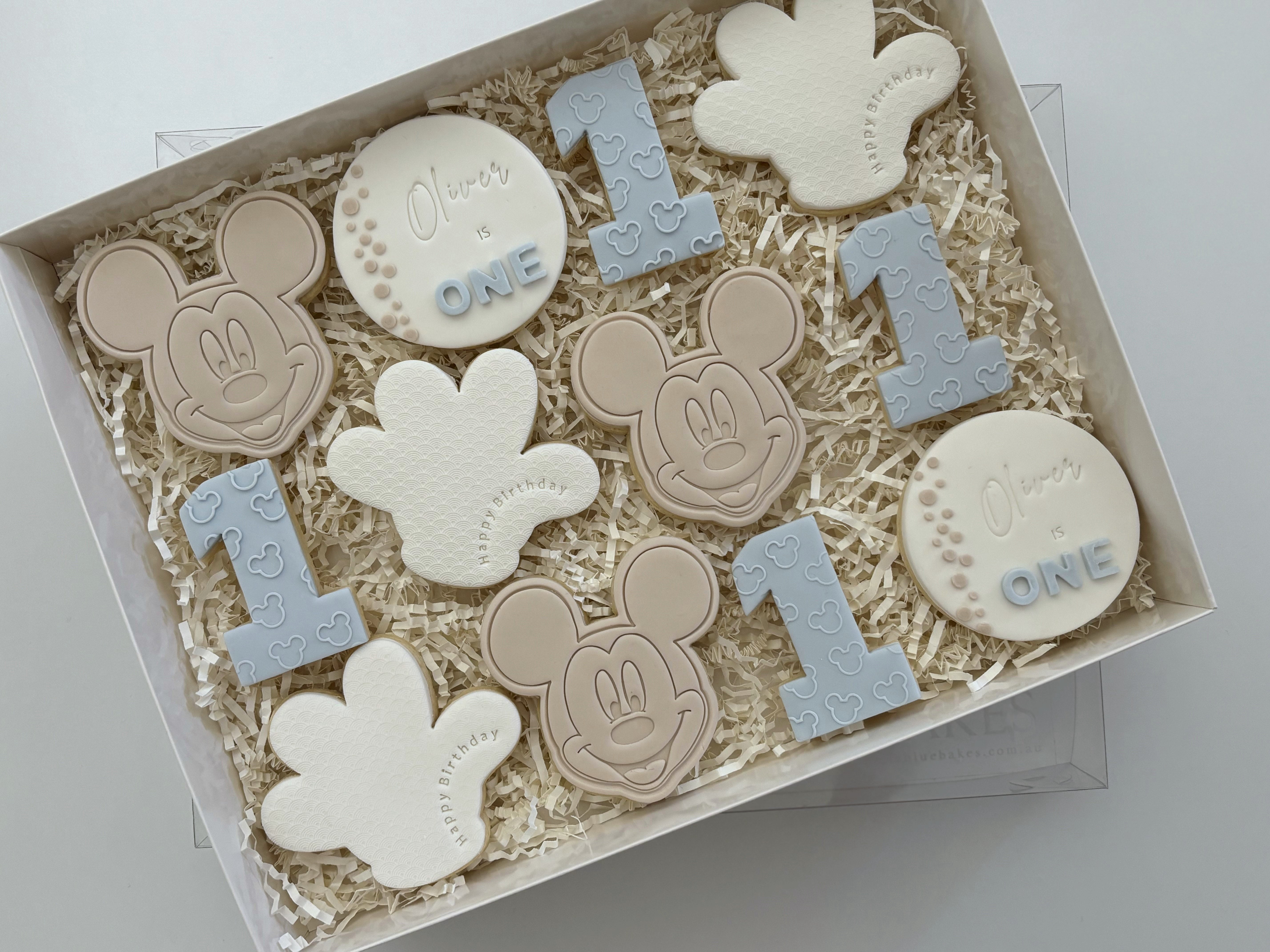 Mickey Mouse Birthday | Bella Blue Bakes