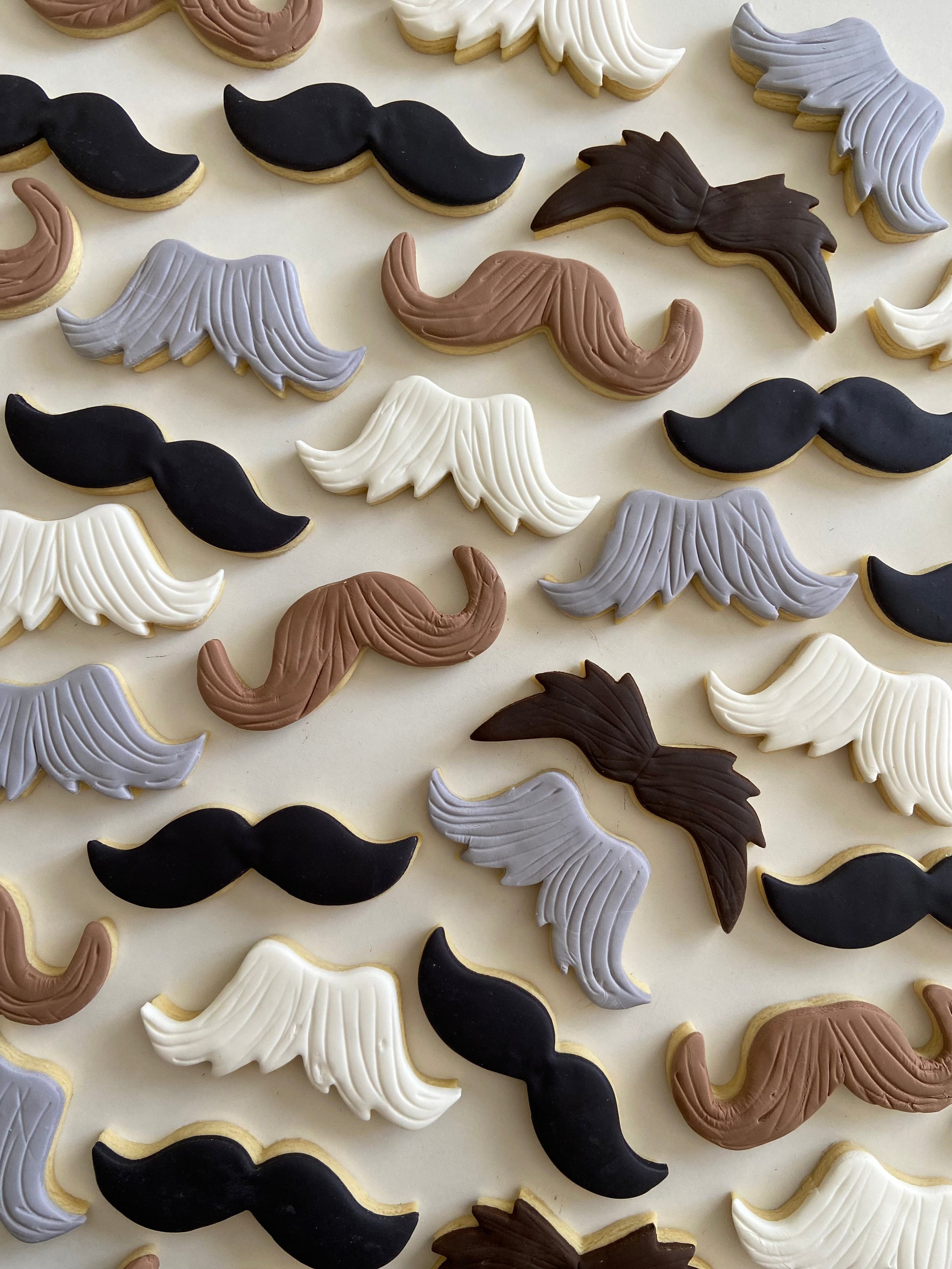 Movember (Mixed) | Bella Blue Bakes